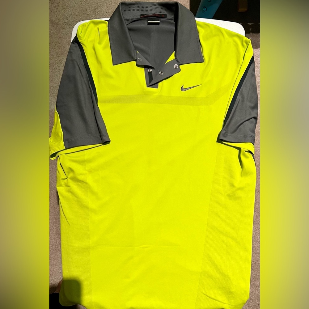 Nike Tw Collection Electric Green Dri Fit Golf Shirt - Gem